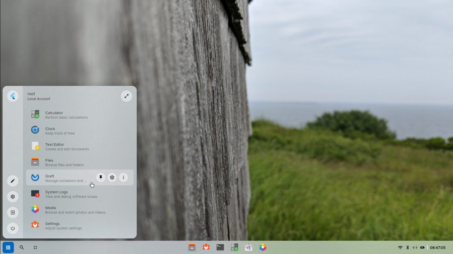 dahliaOS - Unique Linux Distribution Based on Google Fuchsia [First Look]